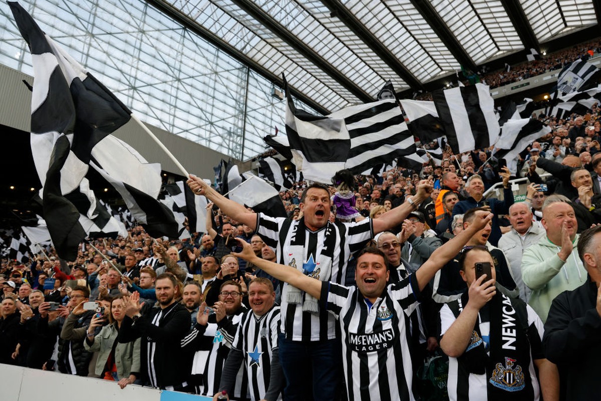 Newcastle empata com o Leicester e garante vaga na próxima Champions ...