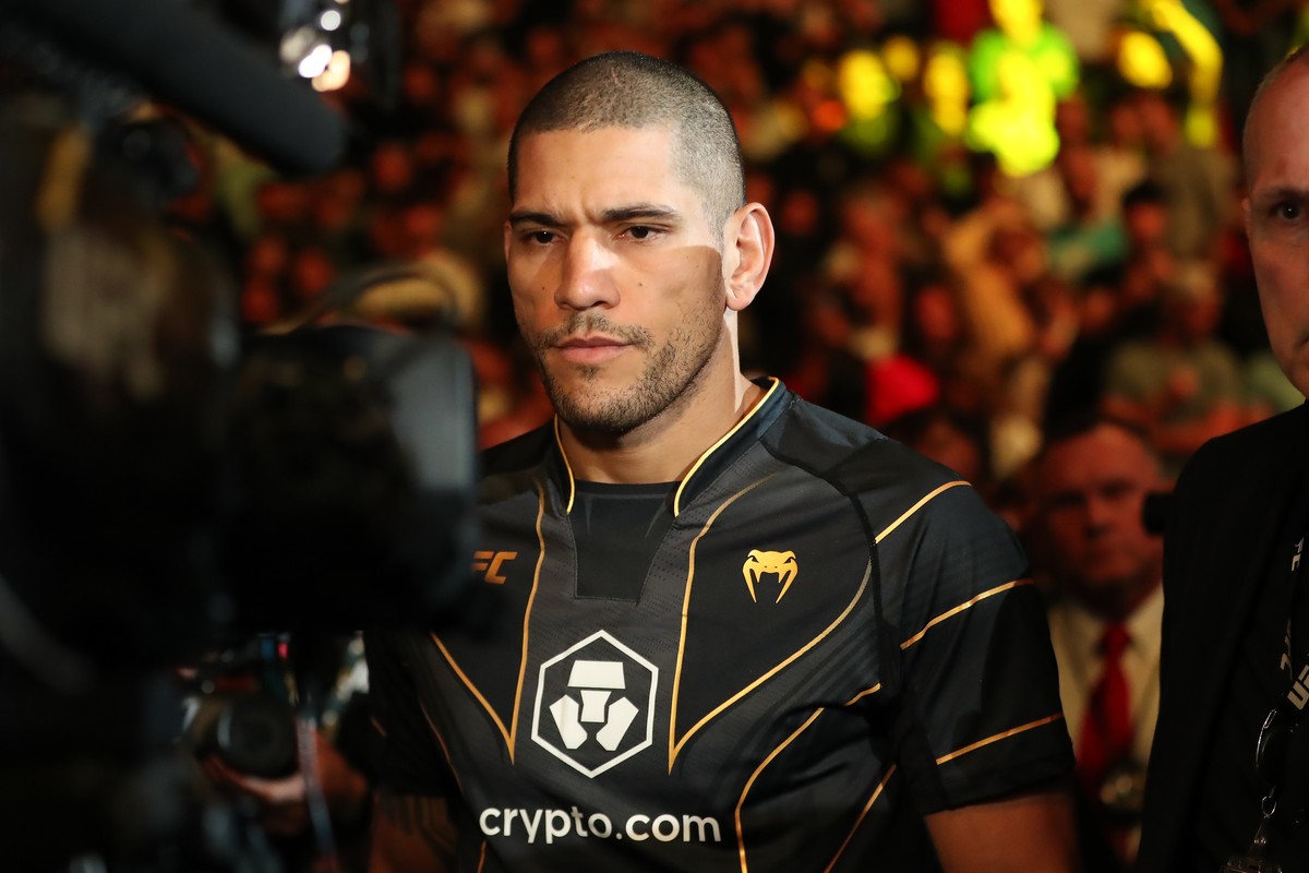 UFC: Poatan recebe 60 dias de suspensão médica após derrota | combate | ge