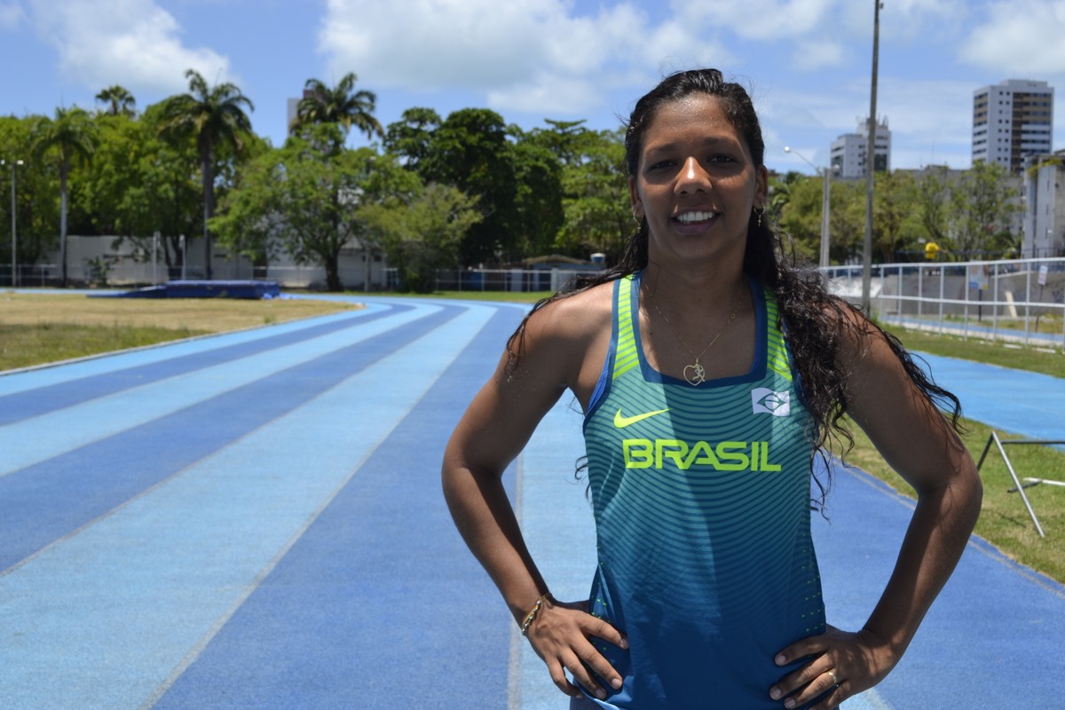 Paratleta que aprendeu a andar com atletismo volta às pistas após lesão ...