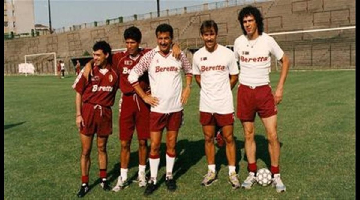 Memórias da bola: Pato Aguilera, o baixinho uruguaio que era um gigante ...