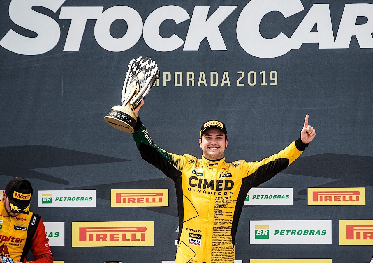Felipe Fraga vence a 1ª corrida e segue na luta pelo título da Stock ...