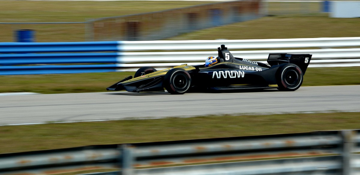 Ericsson faz primeiro teste na Indy e compara carro à F1: "Muito mais ...