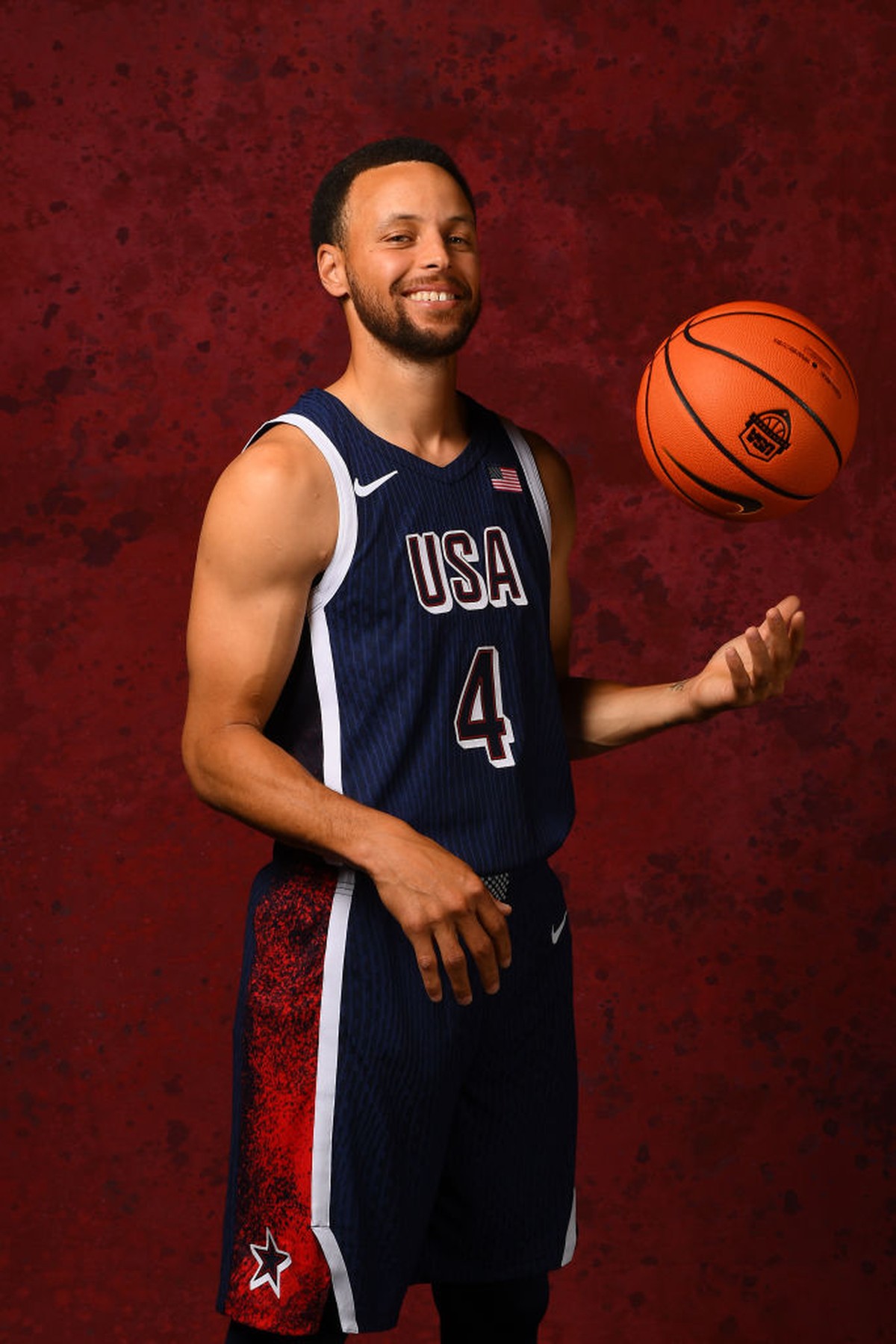 LeBron e Curry são trolados por astros da seleção por falta de ...