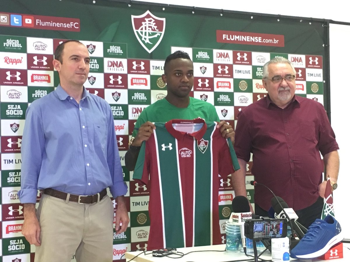 Apresentado, Kelvin espera superar lesões e agradece ao Fluminense ...