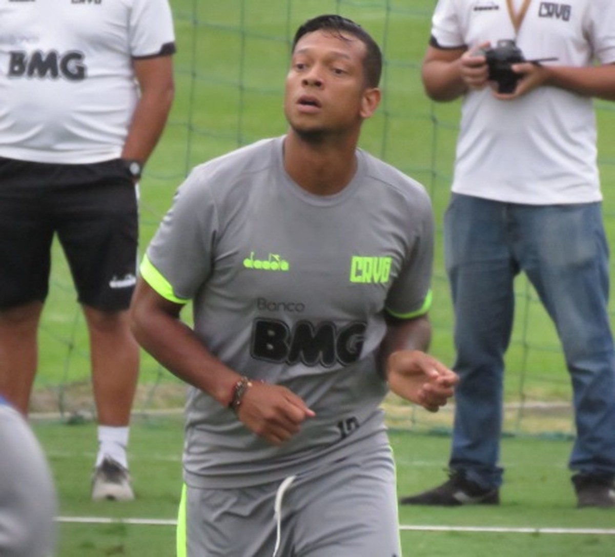 Guarín é relacionado e pode estrear pelo Vasco no clássico contra o ...