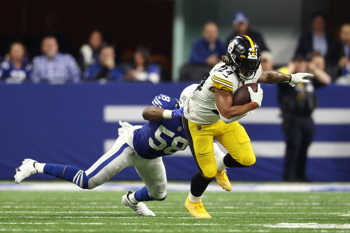Steelers levam virada, mas batem Colts com golpe fatal no último quarto ...