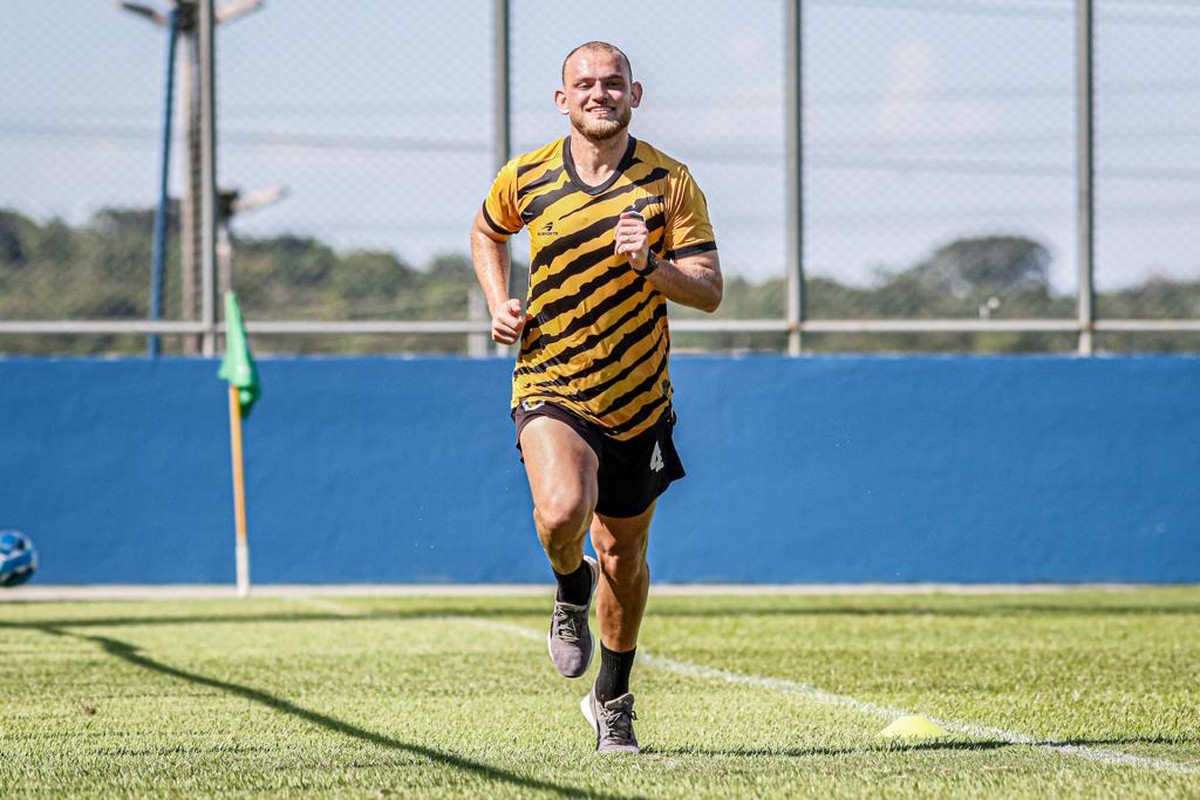 Após dois meses, e recuperado de lesão, Júlio Rusch volta a atuar pelo ...