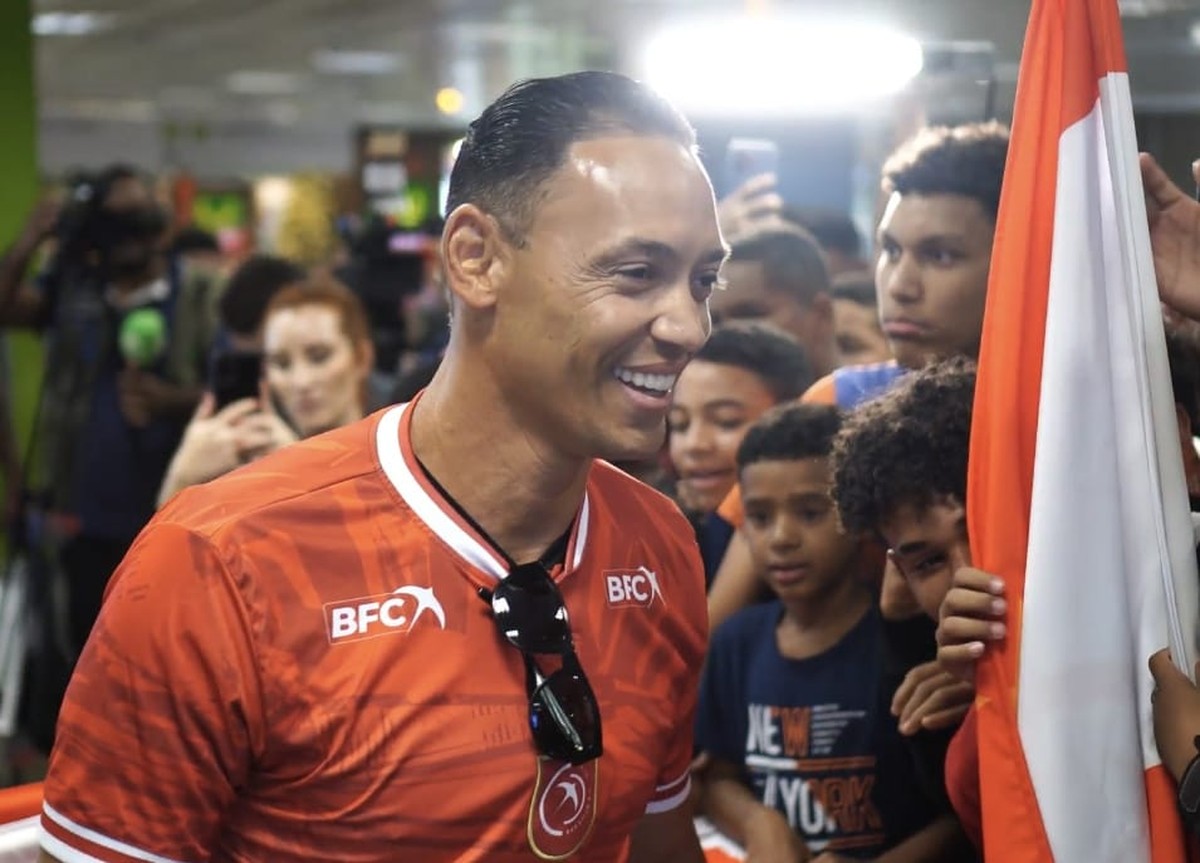 Ricardo Oliveira deixa o Brasília na vice-lanterna do Candangão após ...