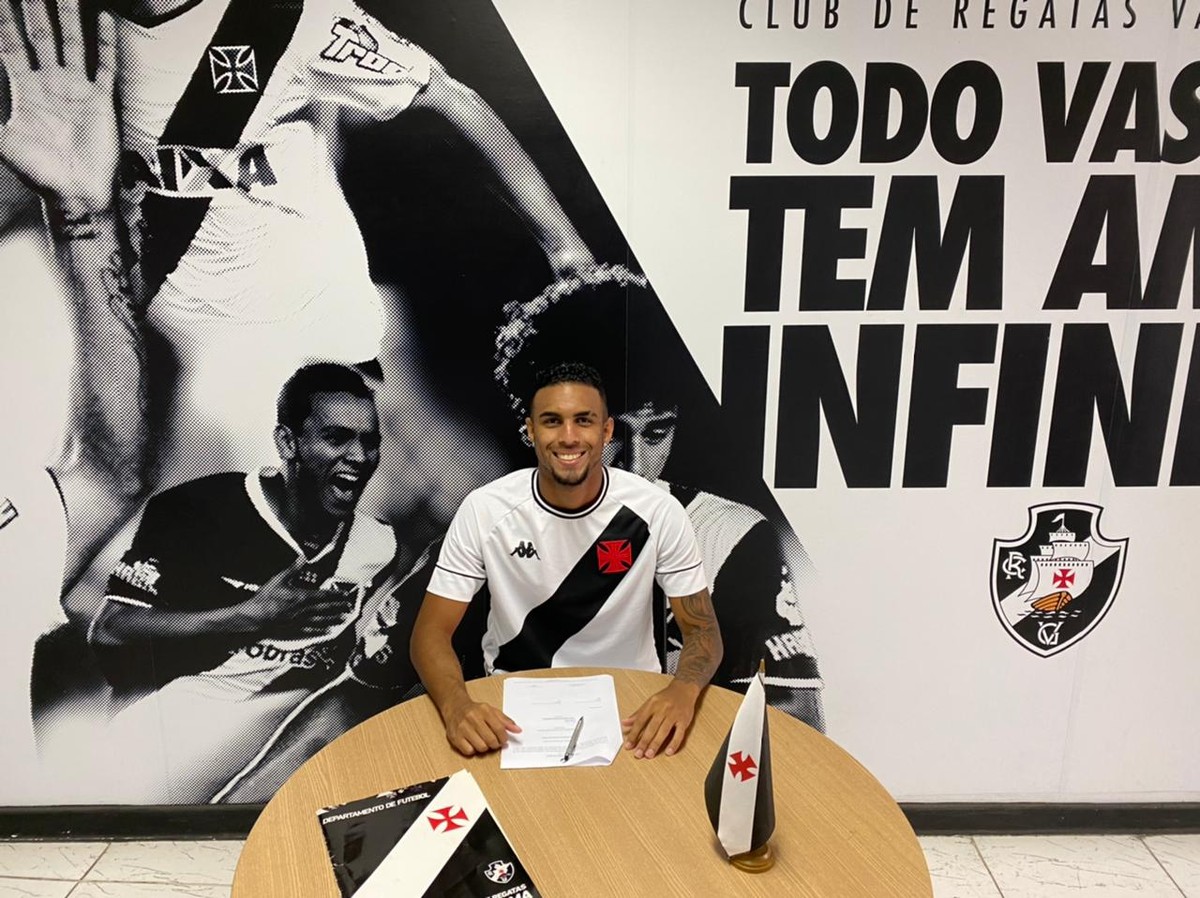 Vasco renova contrato do zagueiro Menezes, capitão do sub-20 até 2024 ...