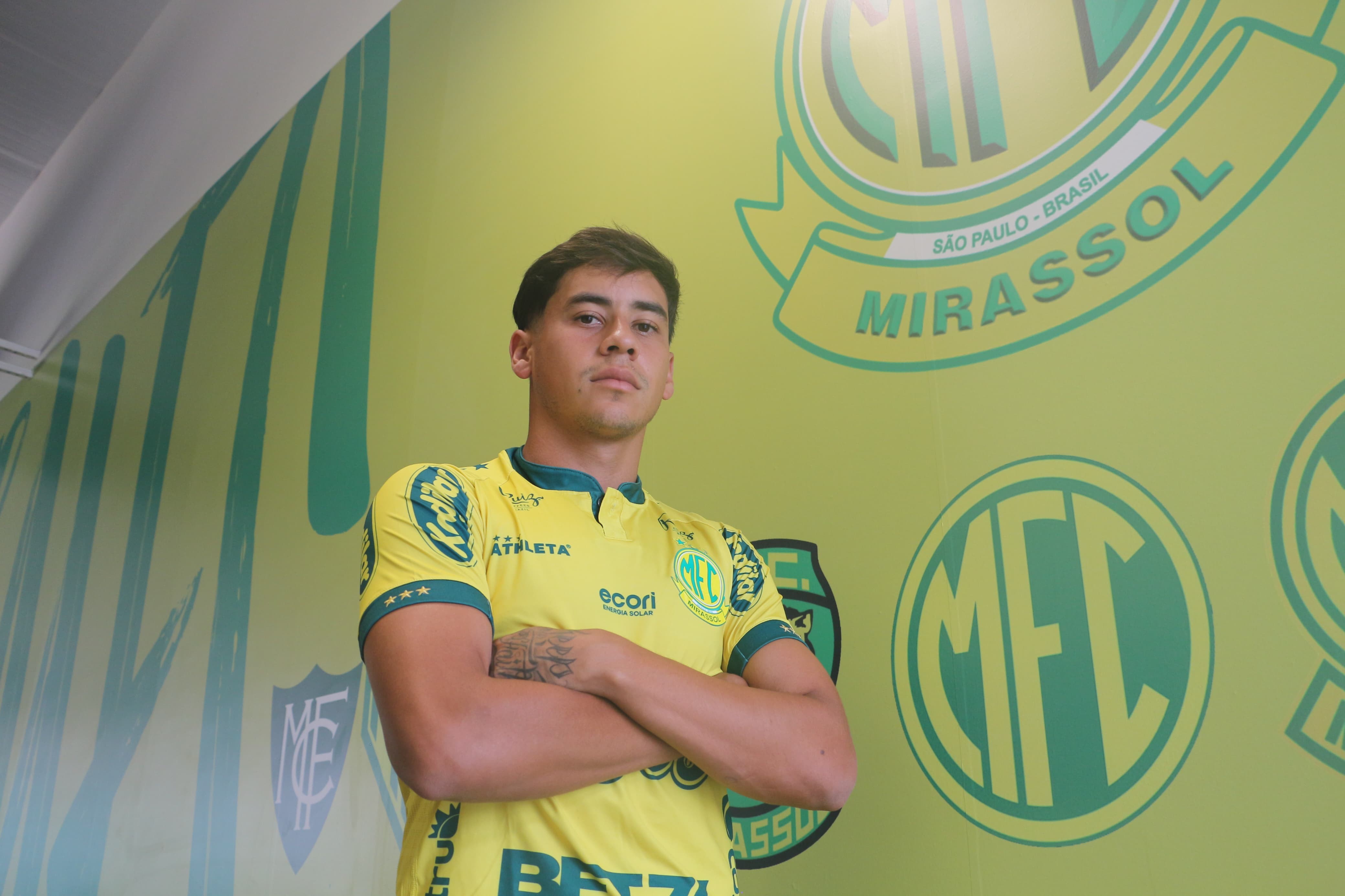 José Aldo é apresentado no Mirassol e elogia estrutura: "Melhor do que ...