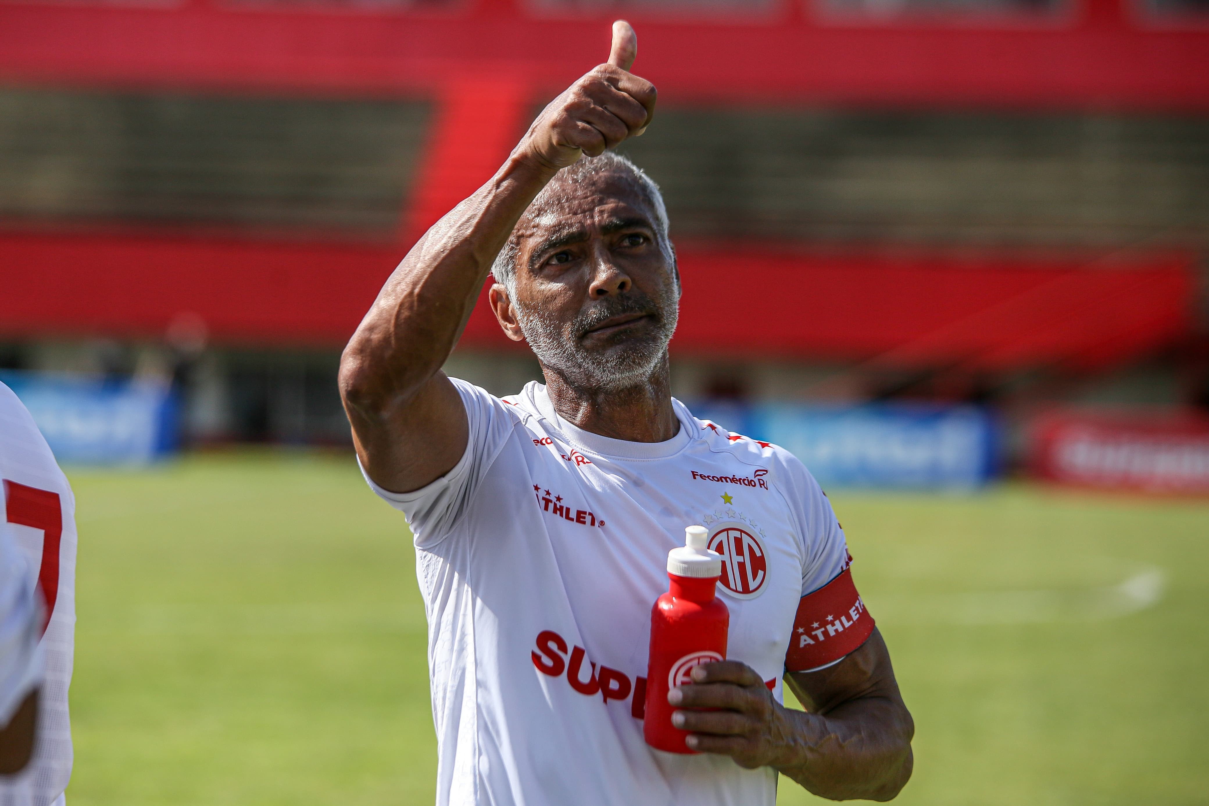 Lembra deles? Carioca de Masters terá Romário e outros ex-jogadores ...