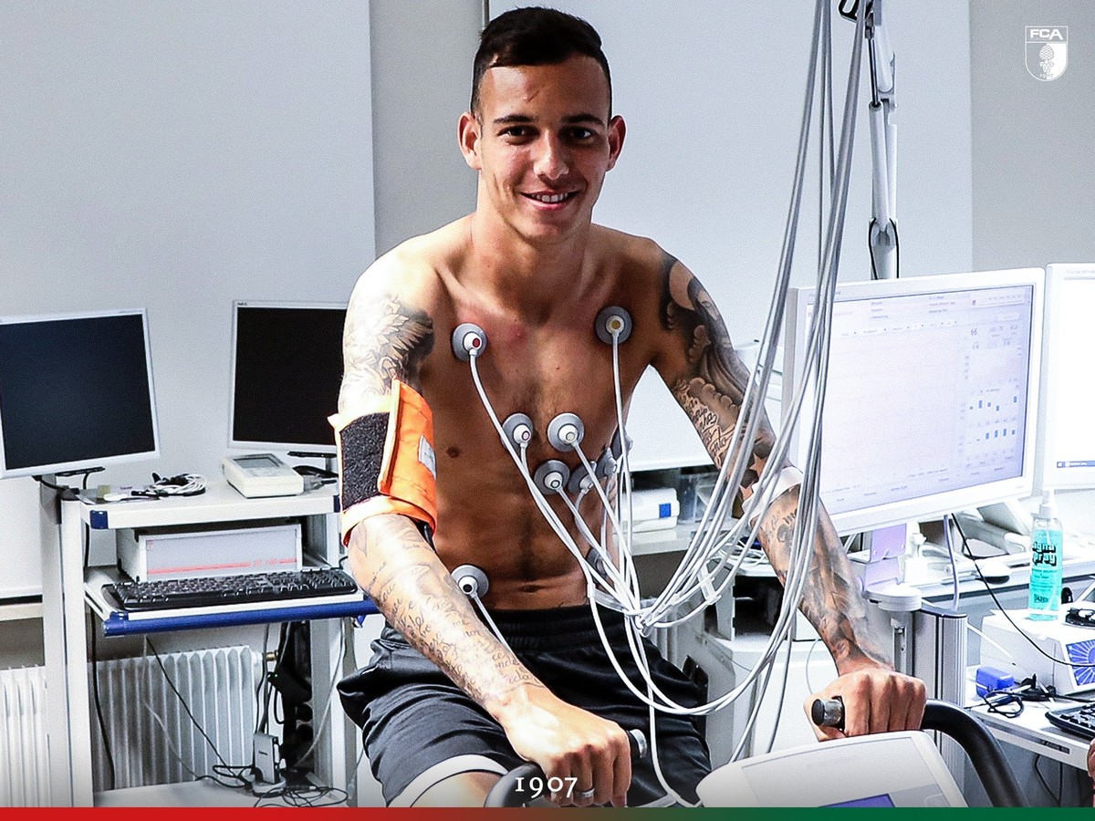 Iago comemora acerto com o Augsburg e chance na Bundesliga: "Uma das ...