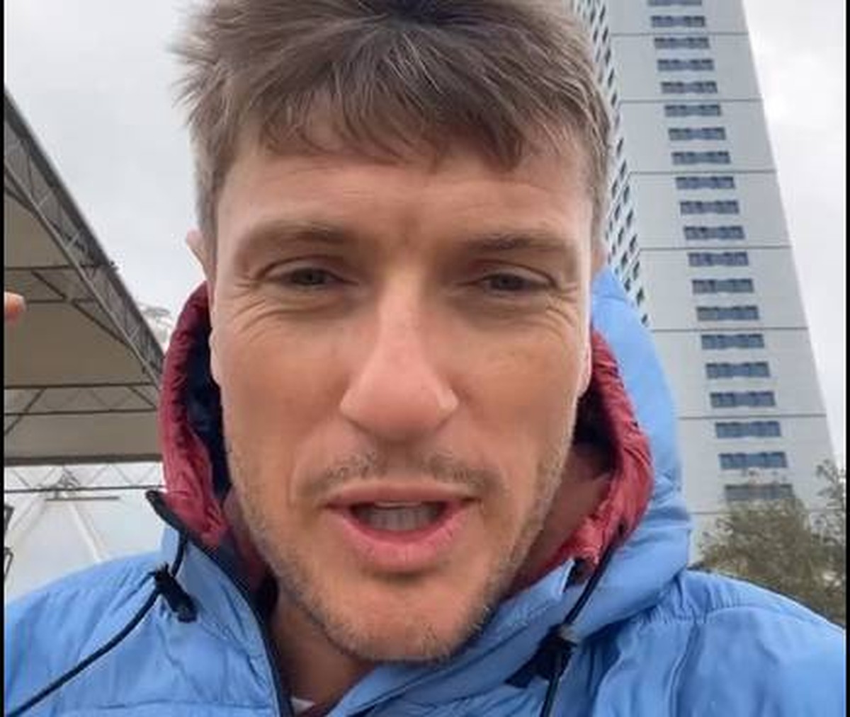 André Baran mostra condições do tempo na Itália e filma parceiro no ...