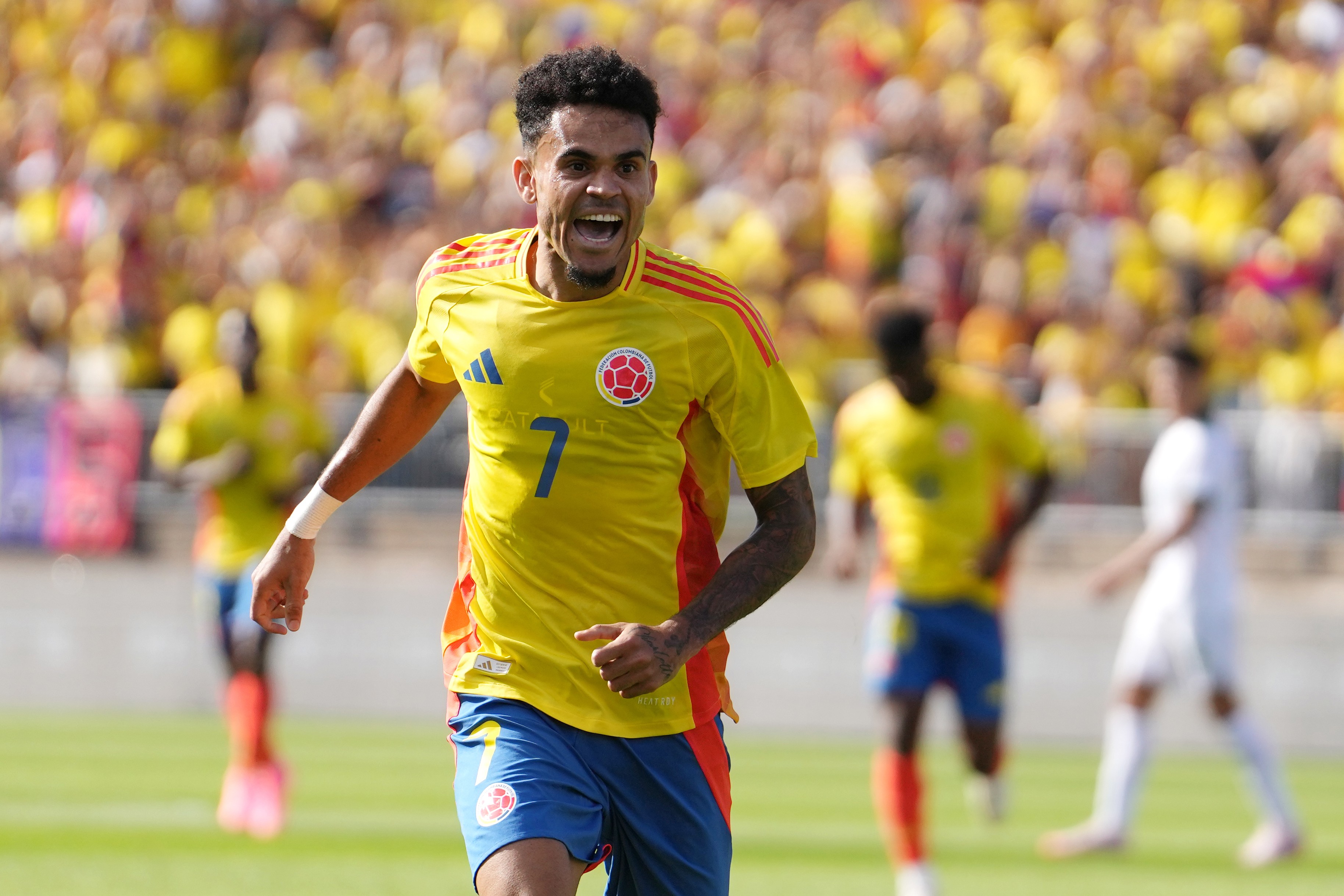Barcelona sonha com Luis Díaz e faz investida por atacante do Liverpool ...
