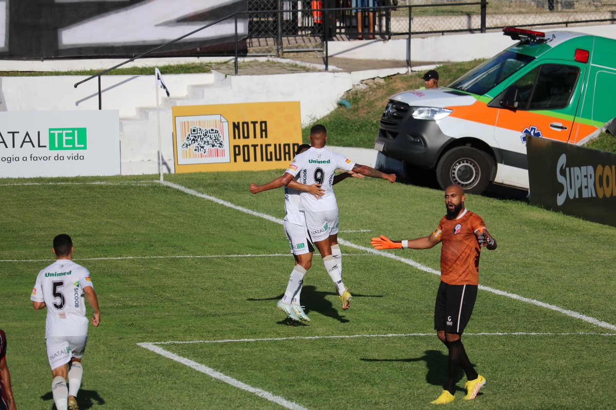 No ABC, Felipe Garcia vibra com gols e espera surpreender Vasco | abc | ge
