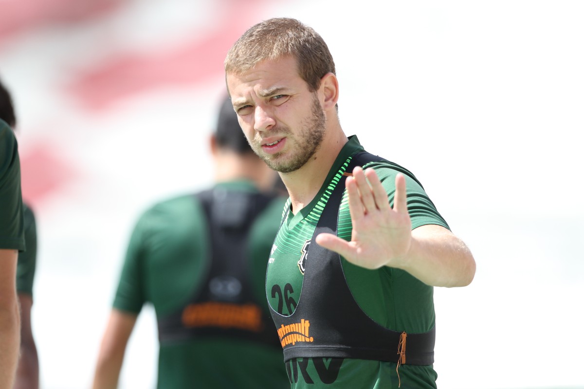 Acertado com o Sport, Thomás deve treinar no Santa até o fim do ...