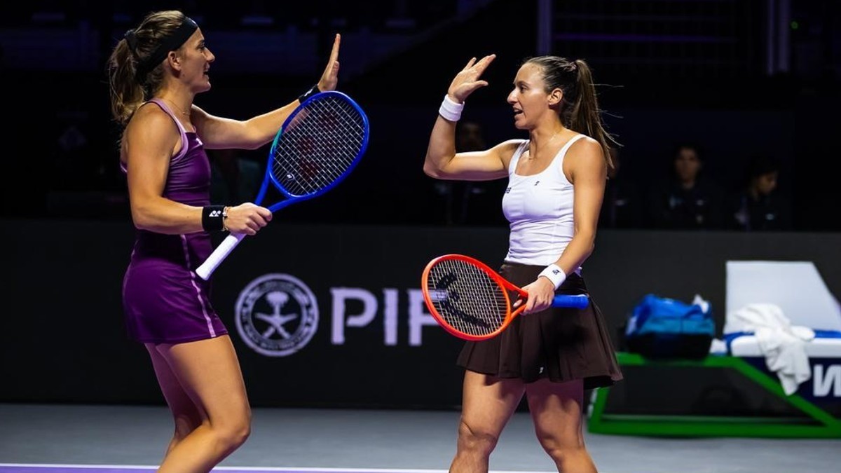 Luisa Stefani vence e segue na disputa por vaga na semifinal em duplas ...