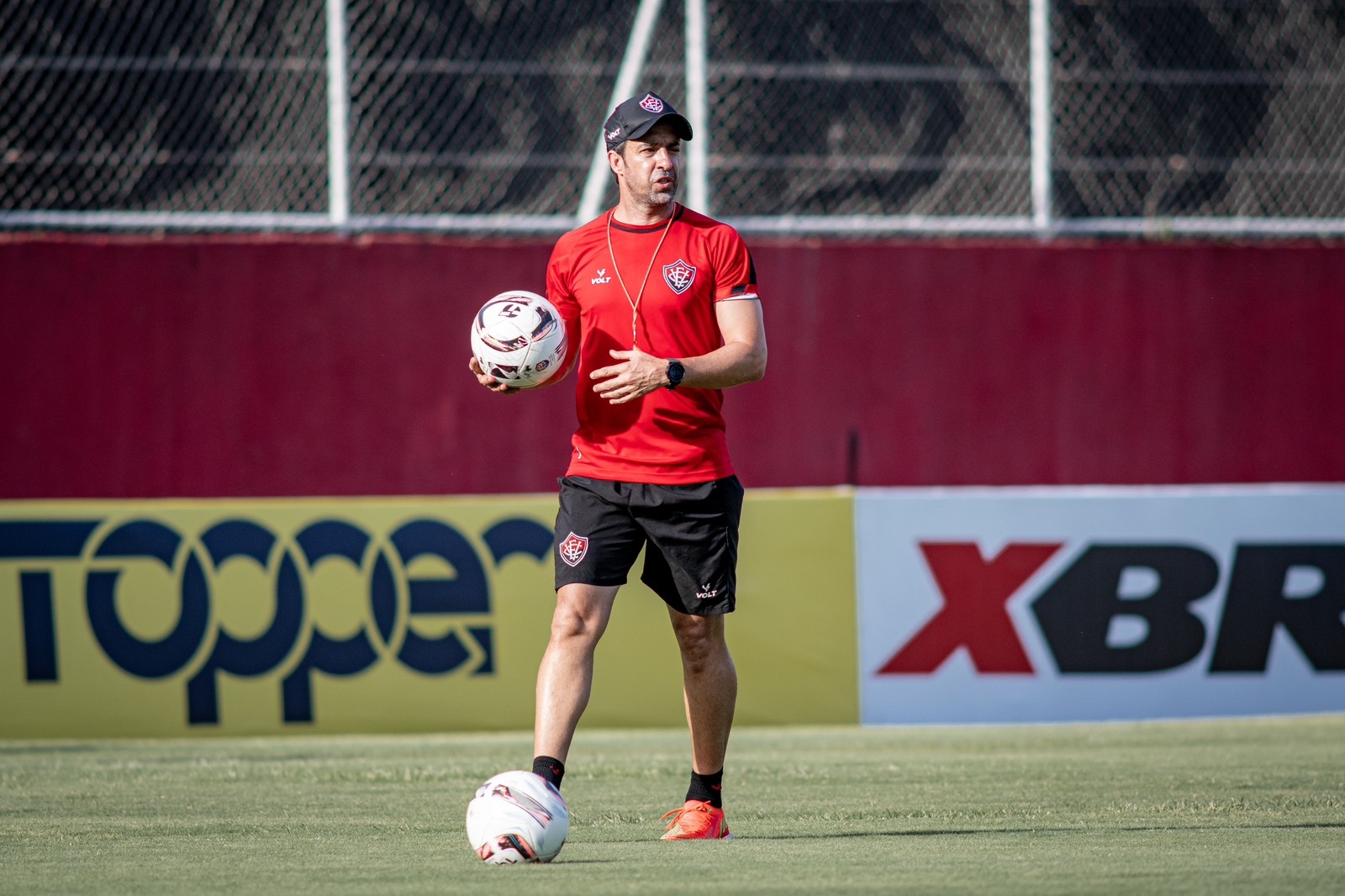 Sem Léo Gamalho, Vitória encerra preparação para enfrentar o Doce Mel | Ge
