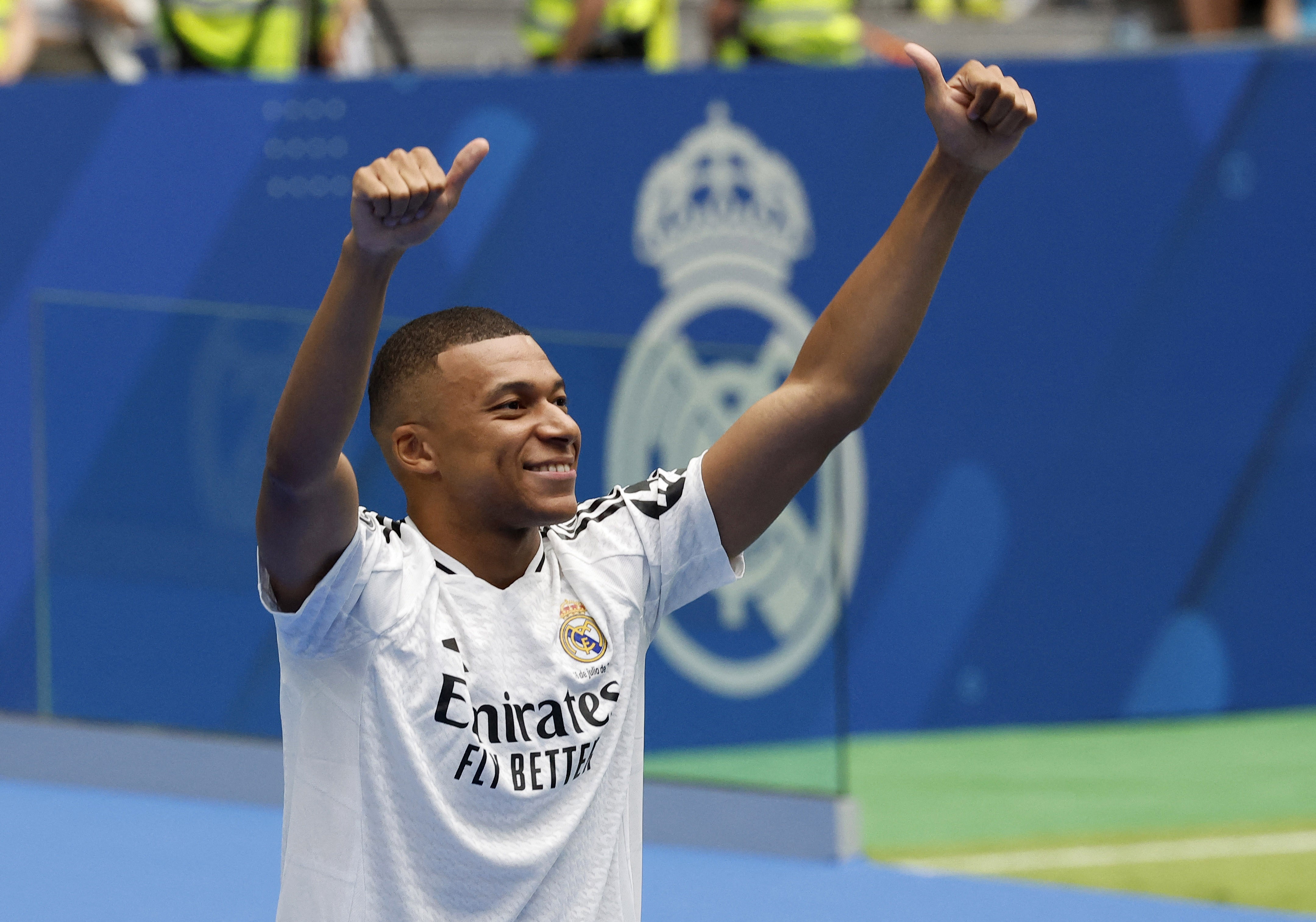 Mbappé é apresentado no Real Madrid: "Sou um garoto feliz hoje" | Ge