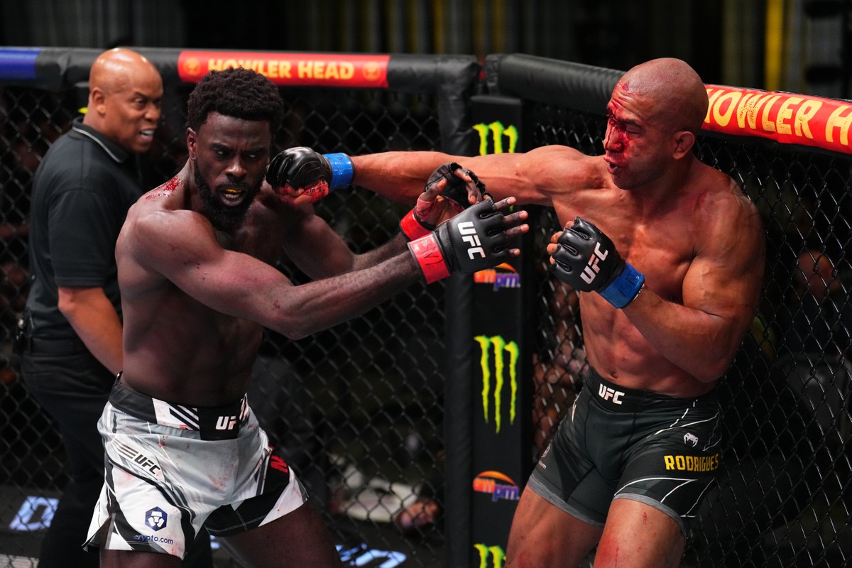 UFC: Gregory Robocop ganha bônus de "Luta da Noite" | combate | ge