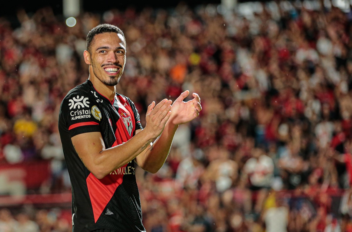 Éder recusa renovação e não fica no Atlético-GO: "Vida que segue ...