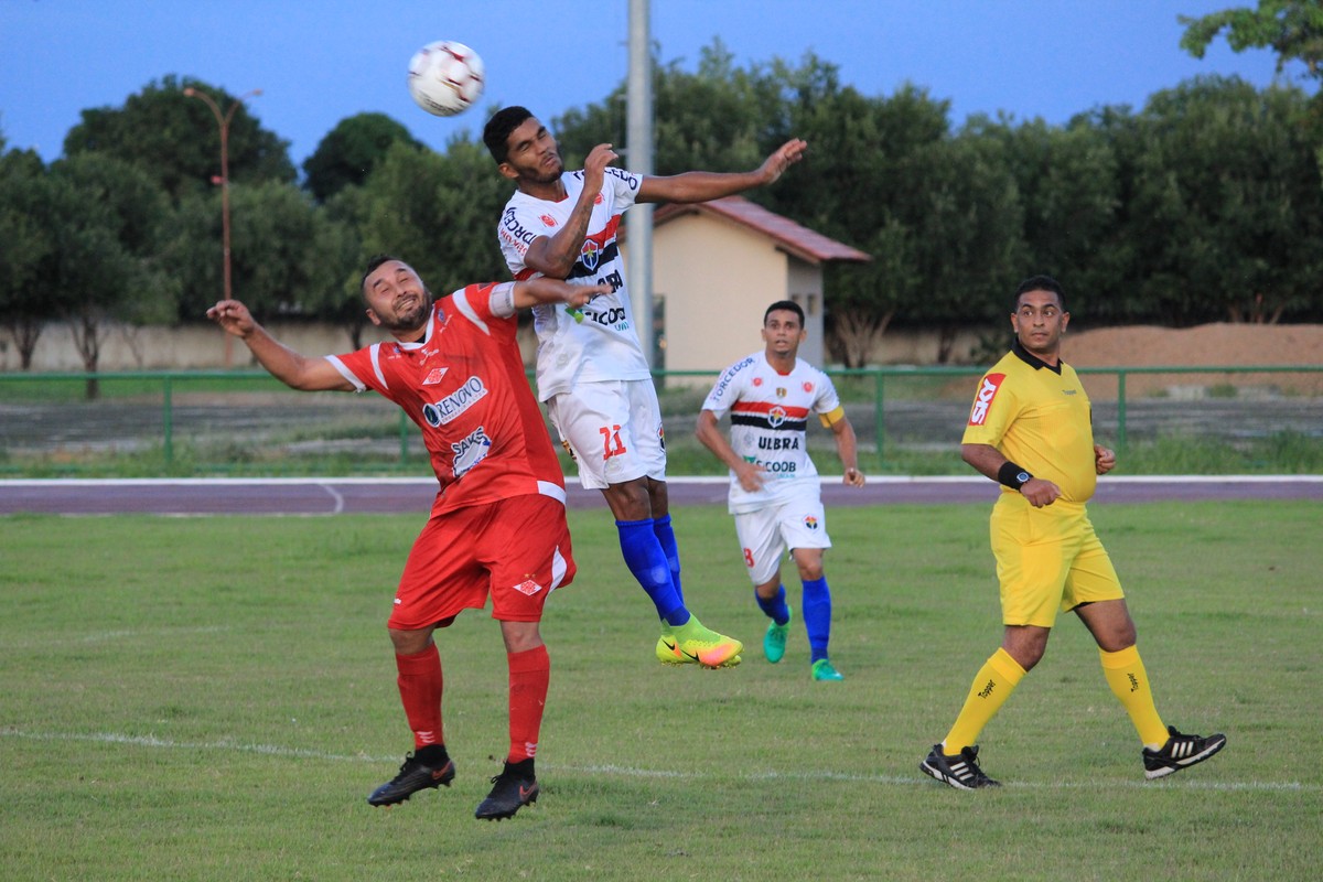 Vanderlei Soares de Macêdo é quem apita Baré x Gurupi, em Boa Vista | brasileirão série d | ge