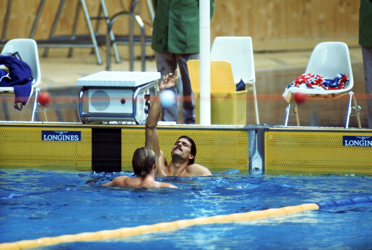 Mark Spitz conta como bigodão foi seu aliado em Munique: "a água ...