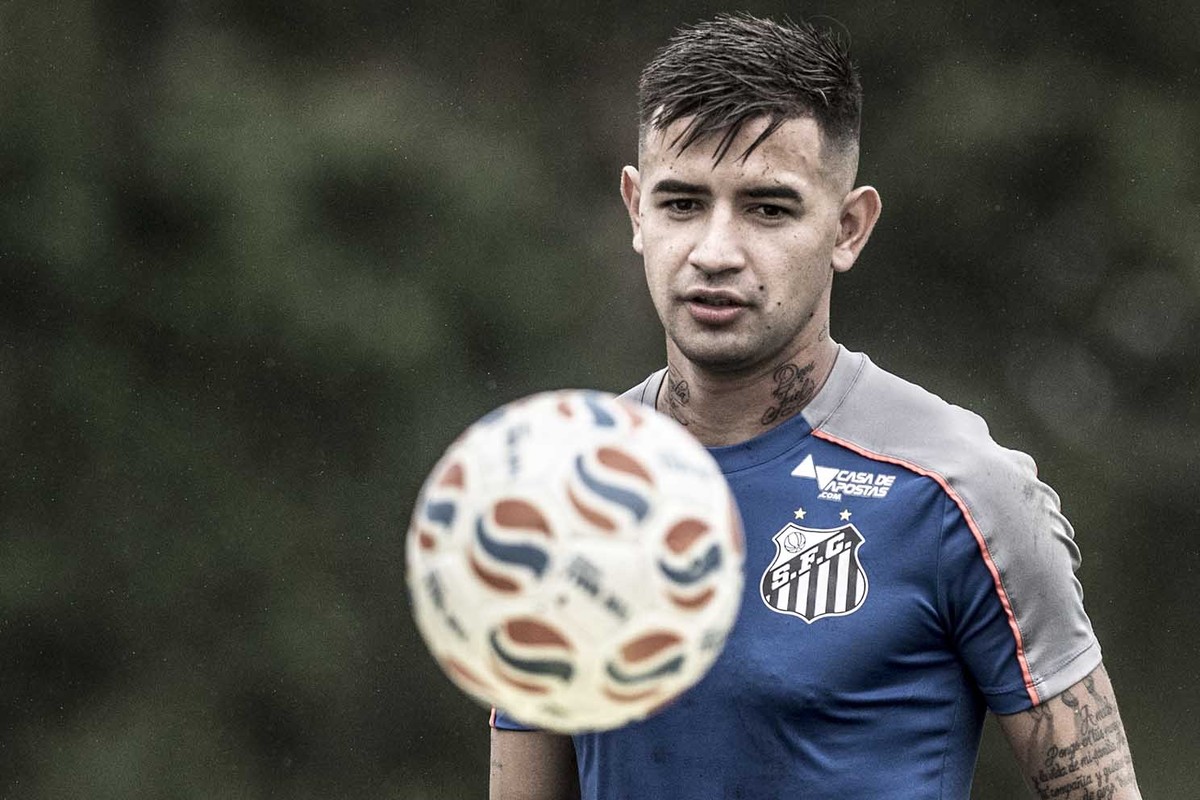 Derlis assina rescisão com o Santos e fica livre para fechar com o ...