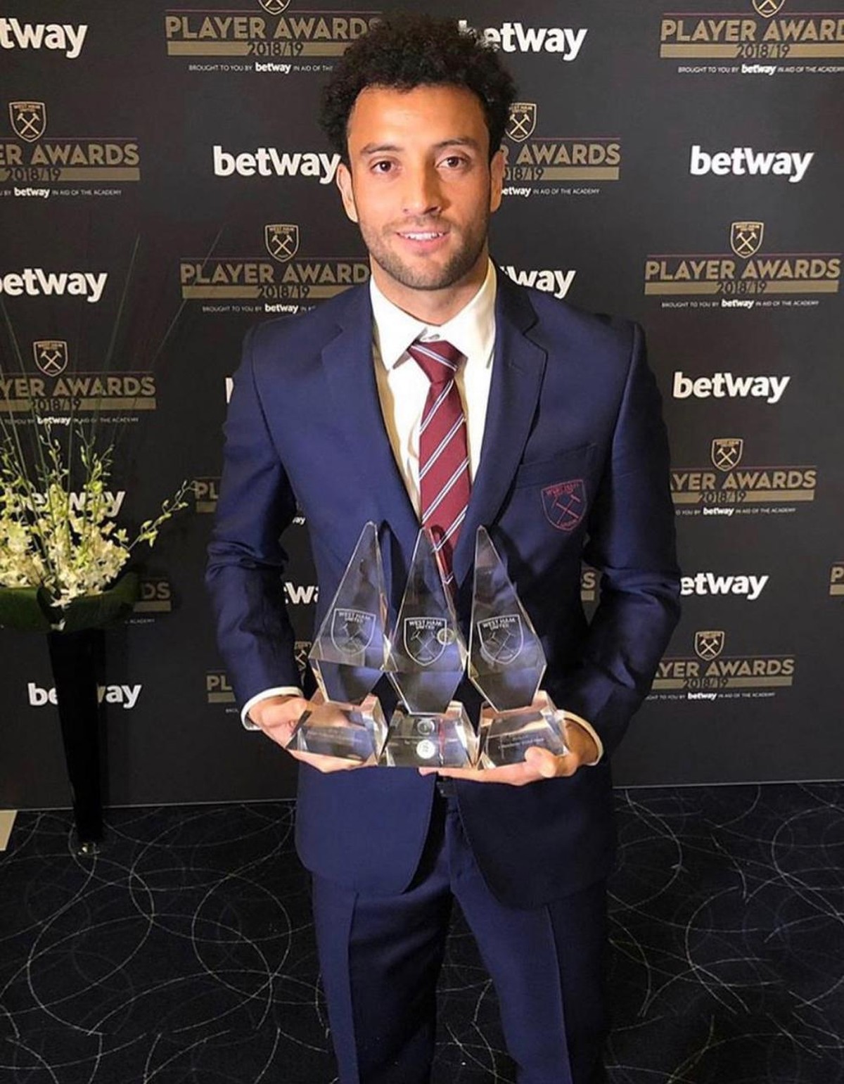 Felipe Anderson ganha três prêmios em festa dos melhores do ano feita ...