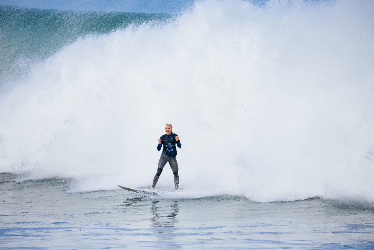 Tatiana Weston-Webb vence líder do ranking e vai à final em J-Bay ...