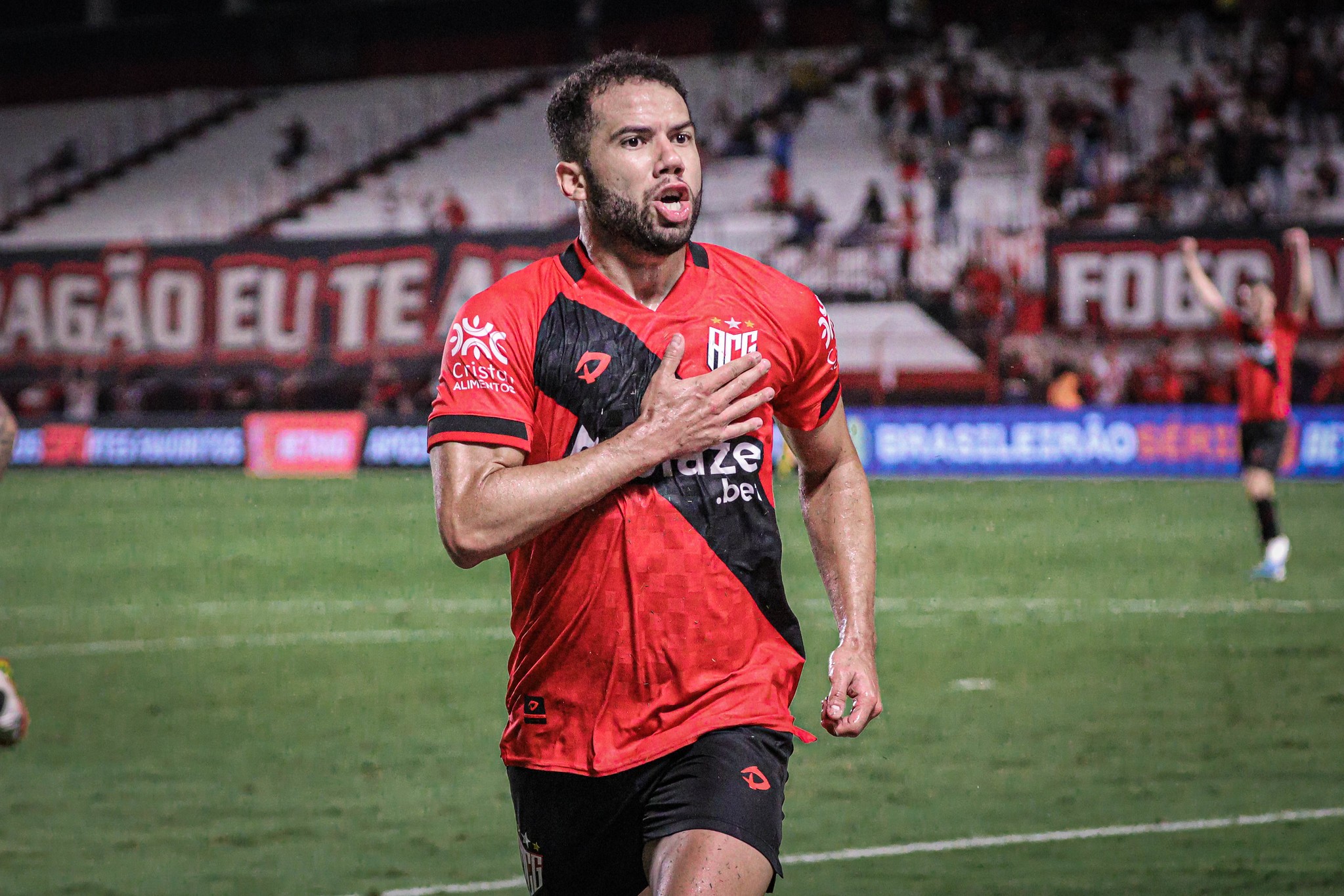 Rodrigo Soares celebra gol da vitória e vê margem para crescimento do ...