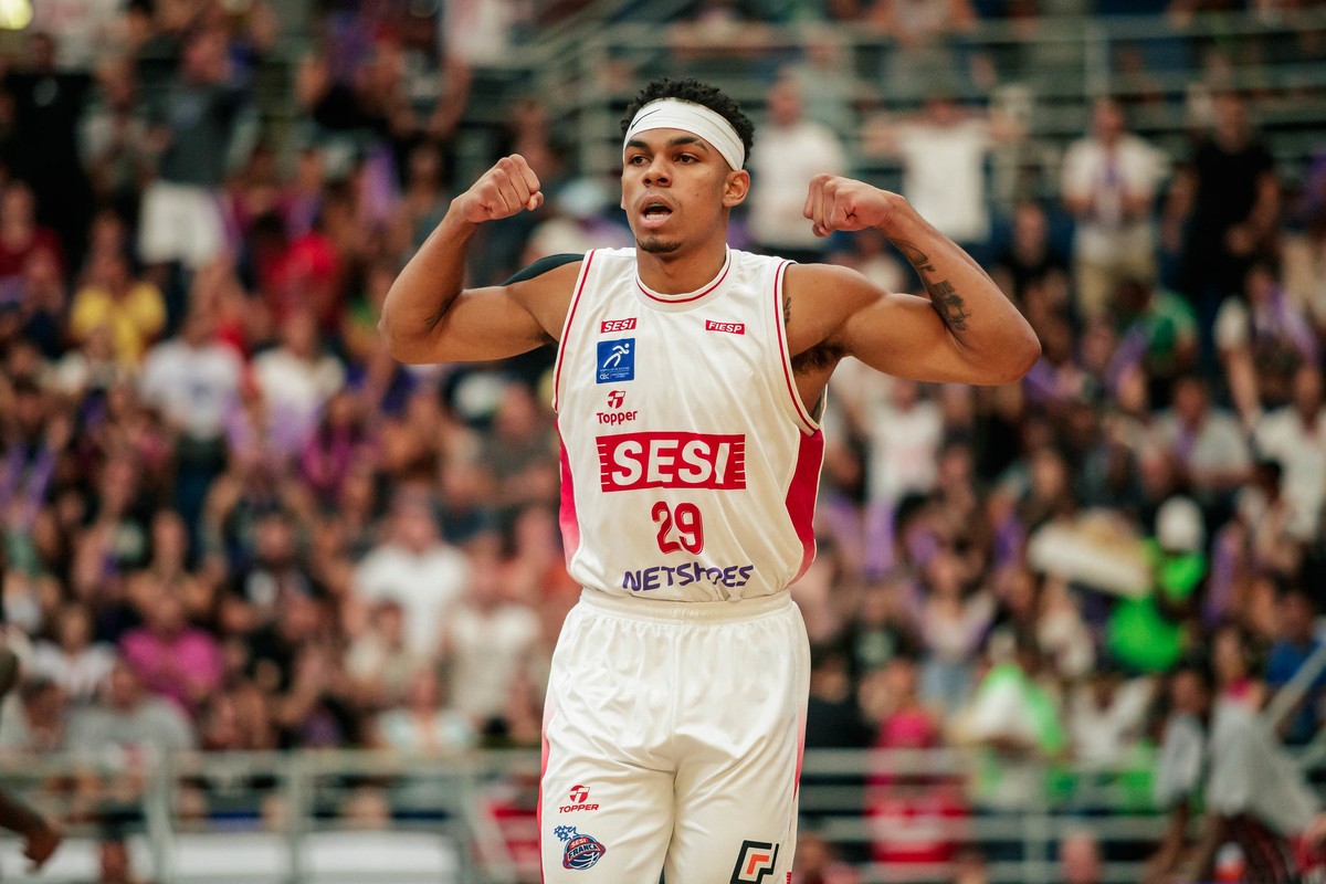 Ala-armador Reynan renova com Franca para temporada 2023/2024 ...