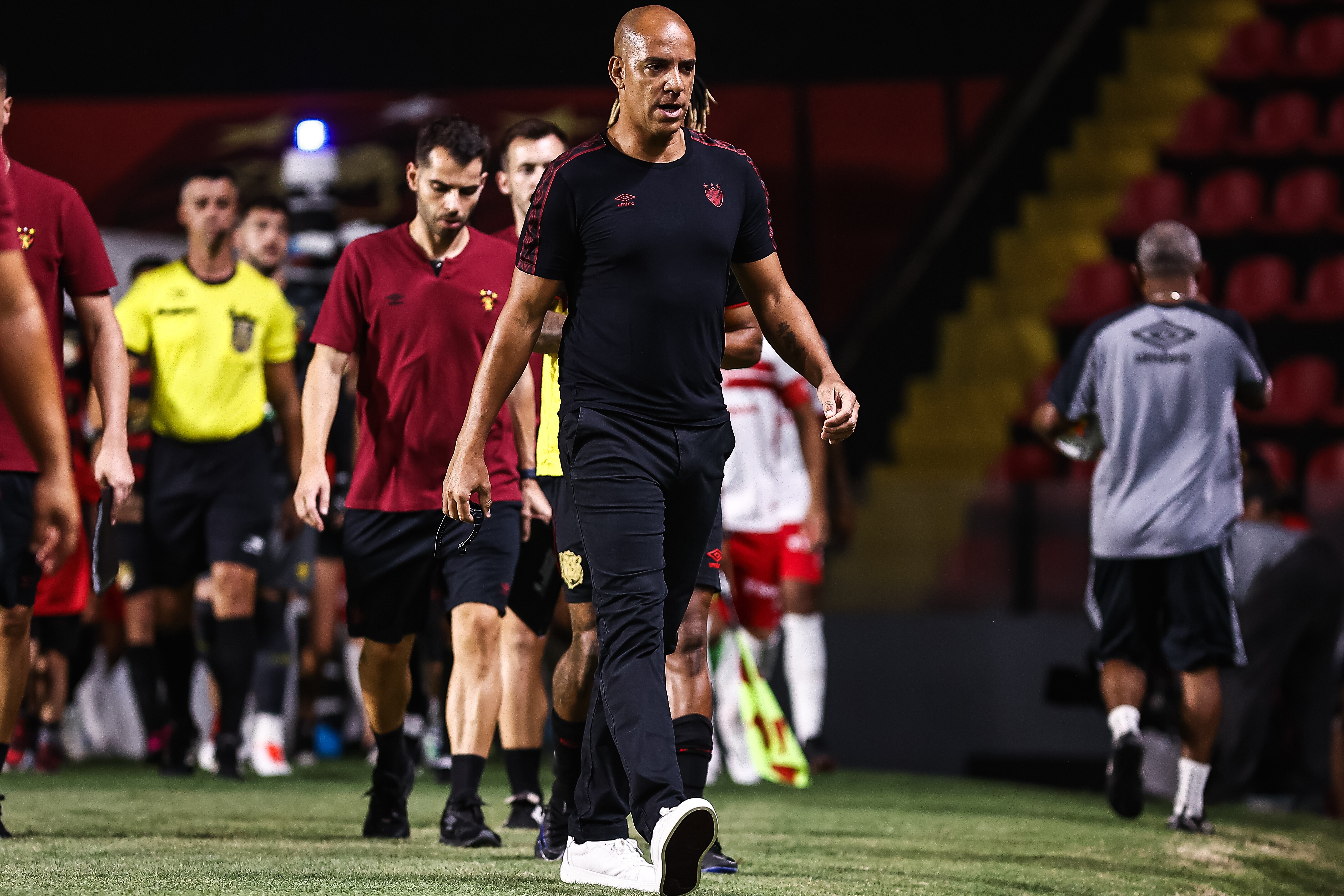 Satisfeito com trabalho no Sport, Pepa enumera virtudes e pontos a ...