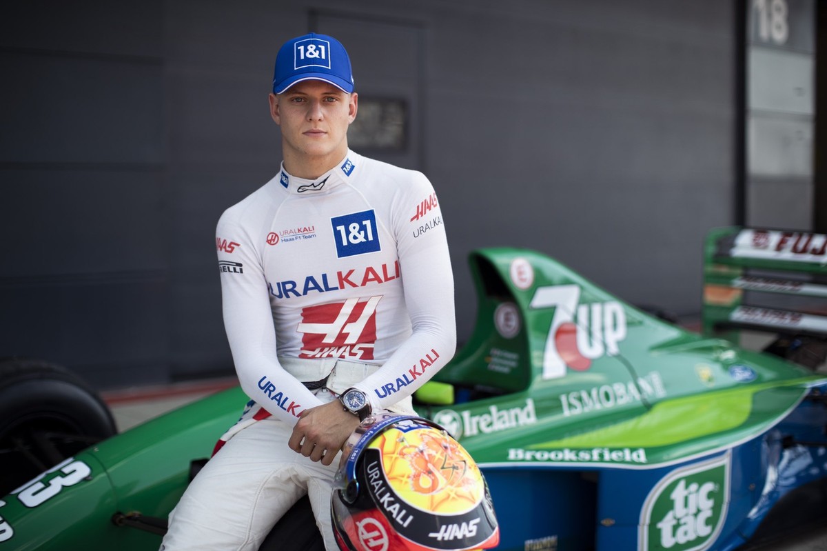 Mick pilota primeiro carro de Michael Schumacher na F1; veja fotos ...