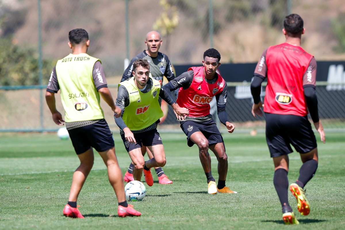 Hyoran deve substituir Nathan, e sequência de Alonso e Arana pode ...