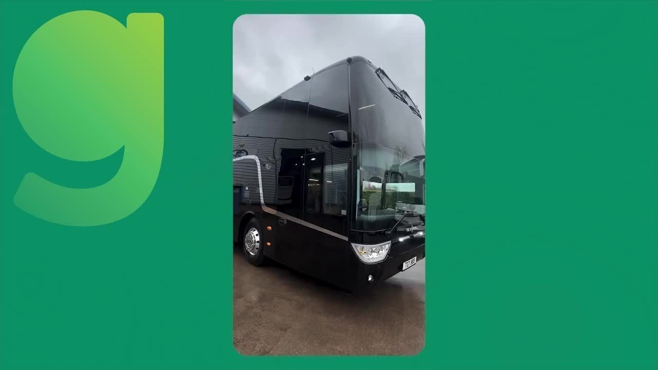 Ônibus moderno do Newcastle impressiona web; veja vídeo | Ge