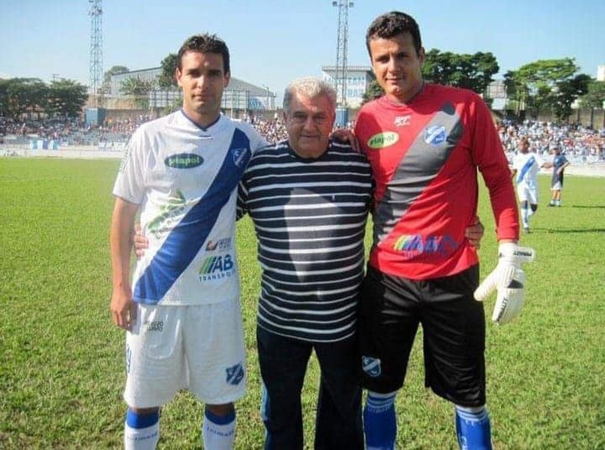 Ary Kara, presidente do EC Taubaté no acesso de 2009, morre aos 77 anos ...