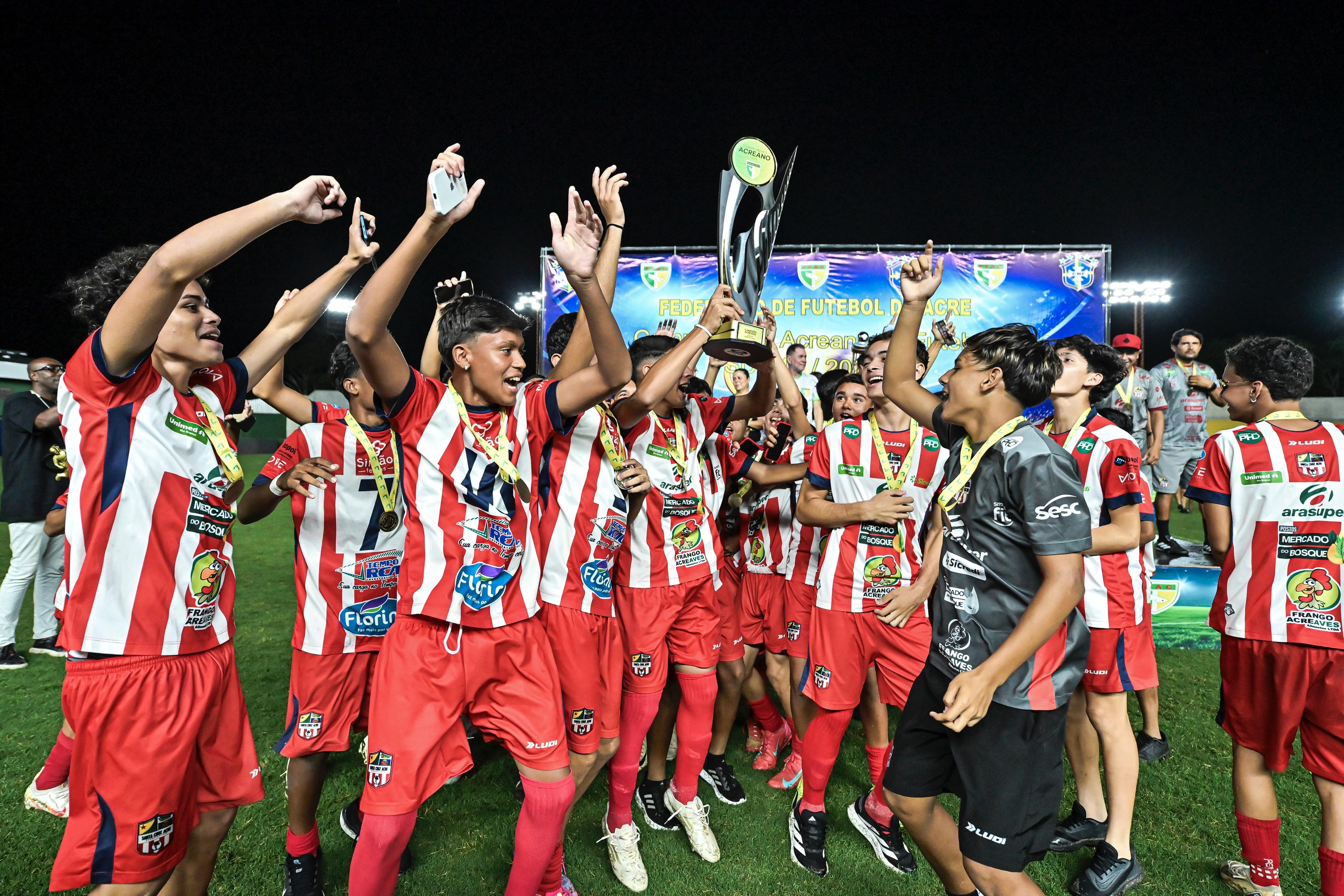 Tricampeão imbatível, Santa Cruz-AC domina números e premiação do ...