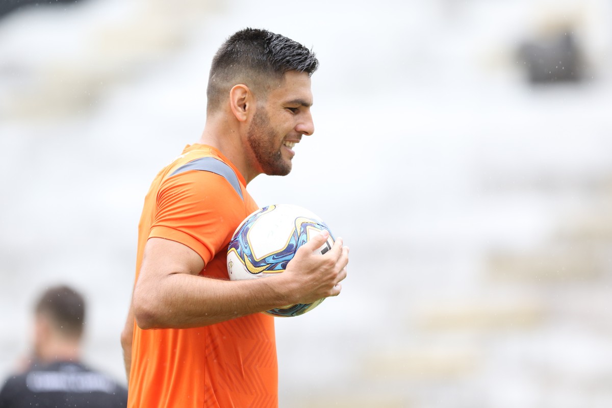 William Alves revela renovação apalavrada com Santa Cruz, mas adota ...