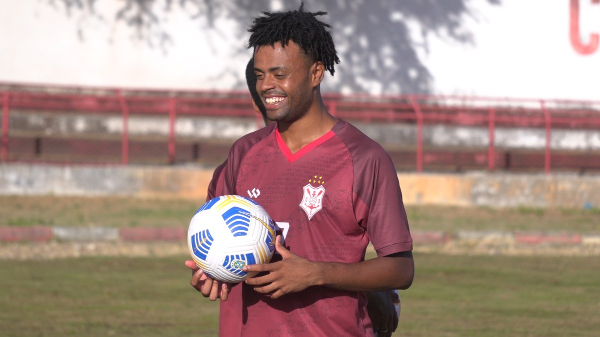 Atacante do Sergipe esquece adversários na briga por G-2: "A gente tem que pensar nos três ...