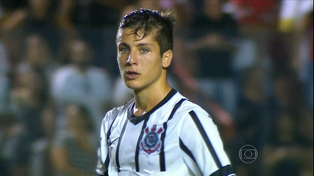 Matheus Cassini, ex-Corinthians, anuncia aposentadoria aos 28 anos ...