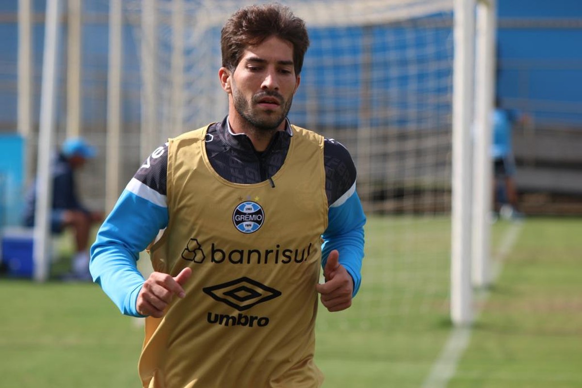 Treino do Grêmio: Lucas Silva trabalha no campo e pode retornar contra ...
