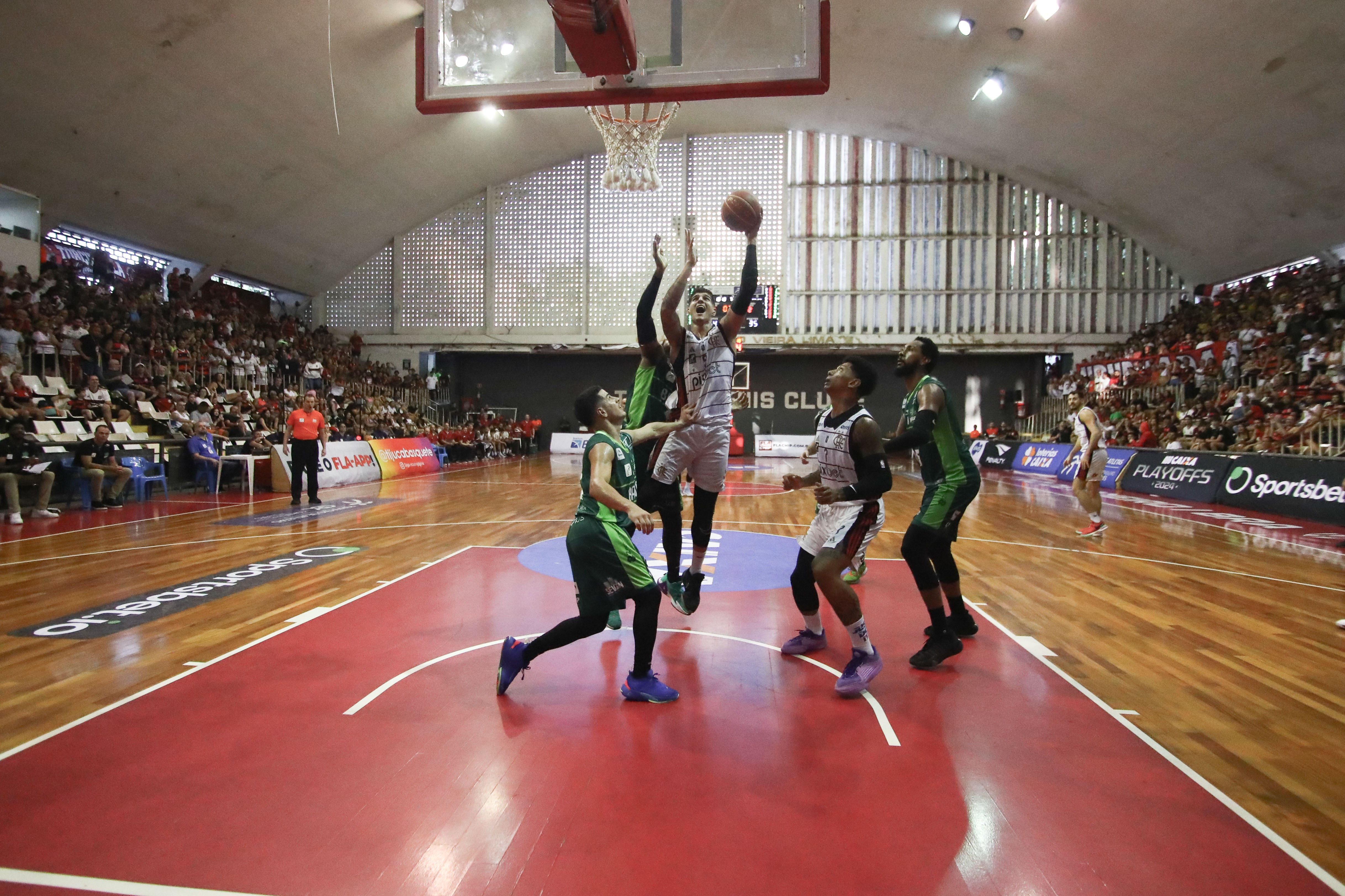 Bauru x Flamengo ao vivo pela semifinal do NBB: onde assistir e horário ...