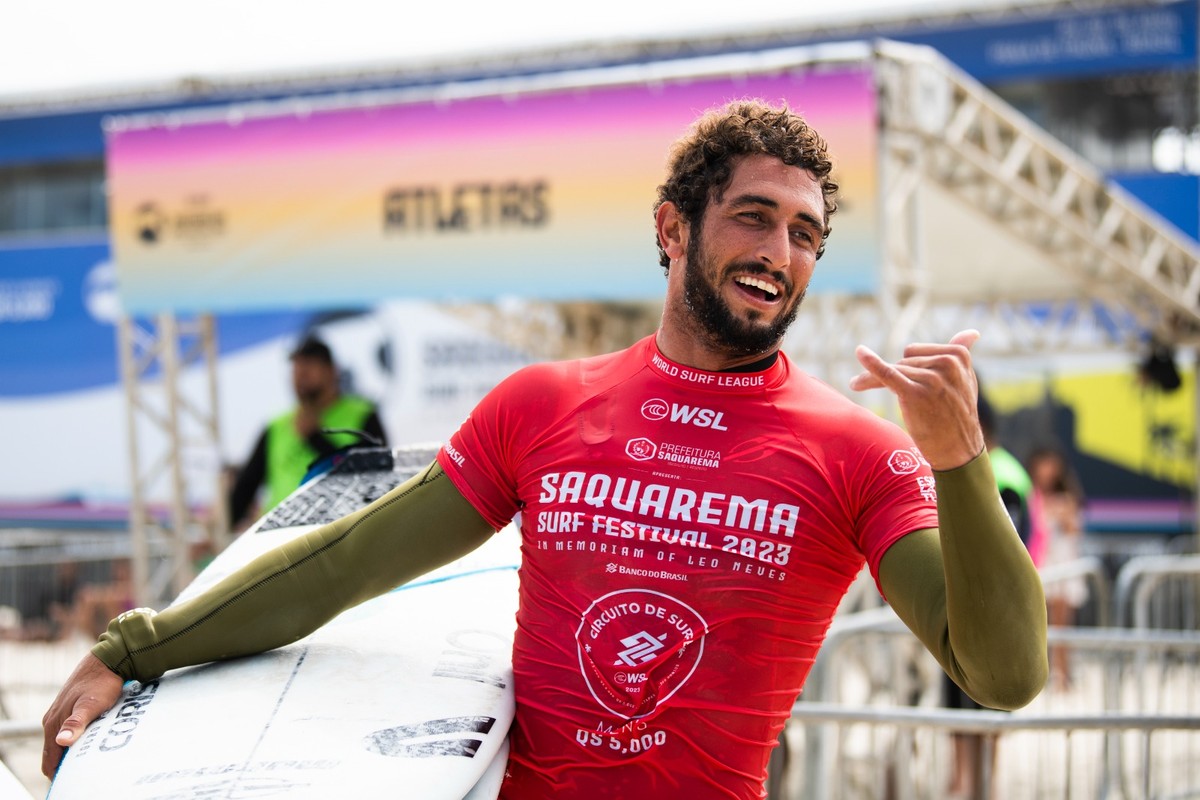 Lucas Chumbo avança no Saquarema Surf Festival | serra lagos norte | ge