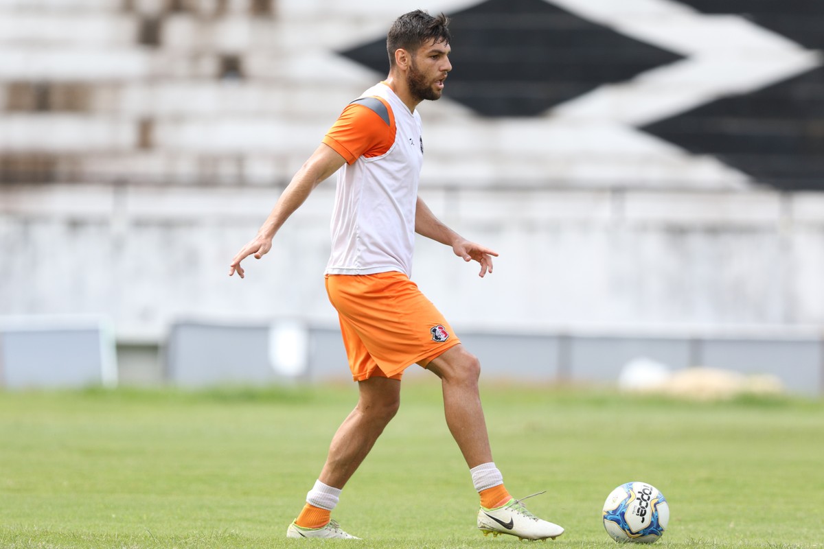 William Alves é o único remanescente que ainda negocia renovação com ...