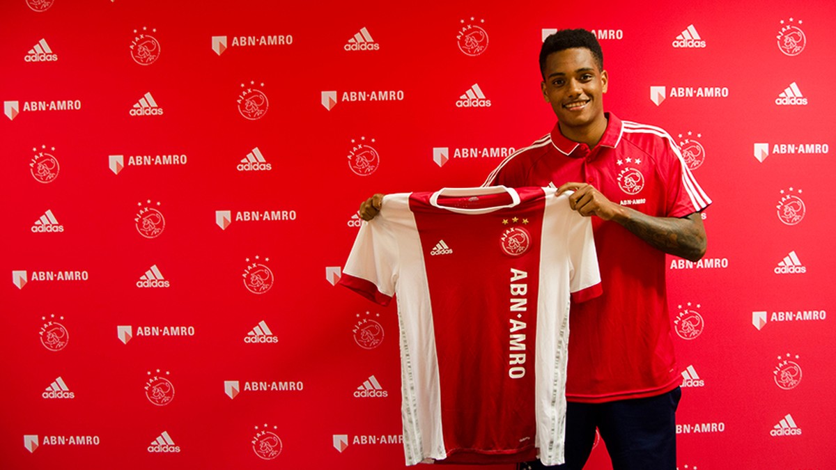 Ajax apresenta o jovem atacante Danilo Pereira, destaque da base do ...