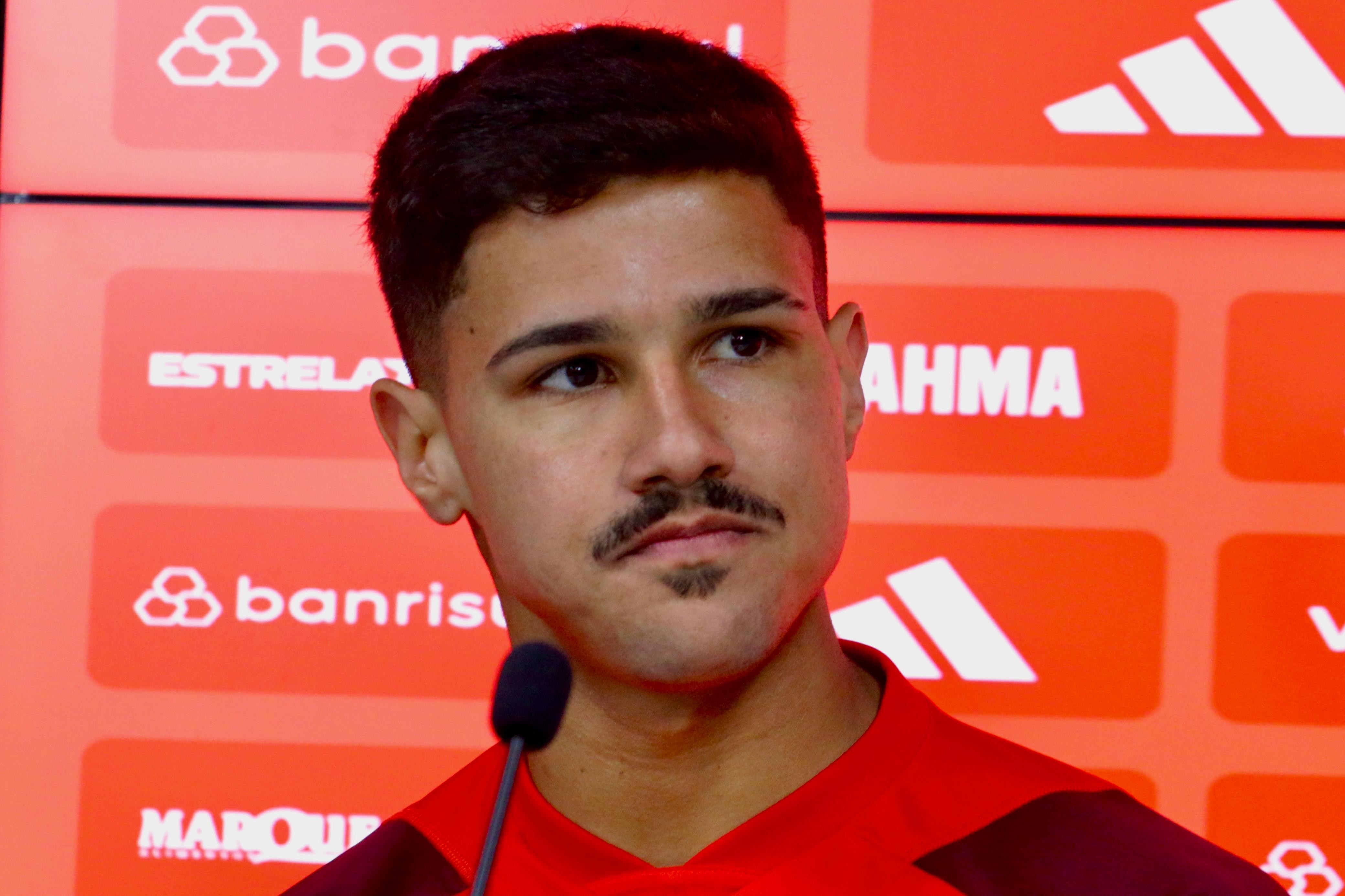 Rômulo substitui Fernando e se inspira no próprio volante para evoluir ...