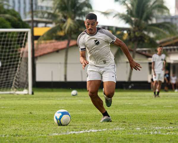 ABC apresenta o atacante Jackson, ex-São José-SP e Aparecidense | abc | ge