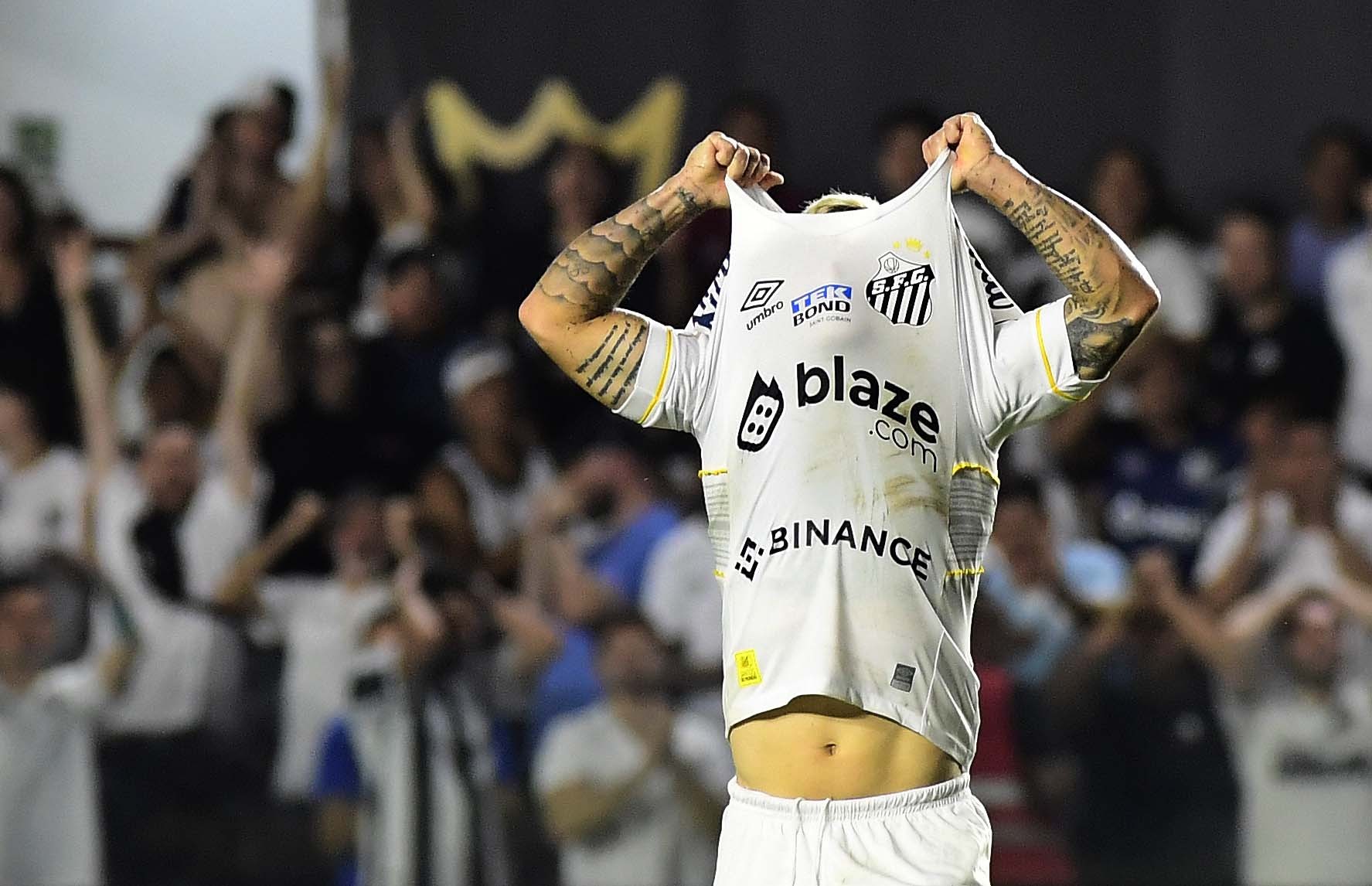 Análise: Santos é freado por suas limitações, mas está próximo da Série ...
