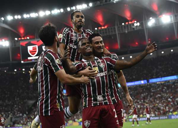 Vitória faz Fluminense quebrar tabu, virar a chave em clássicos e ...